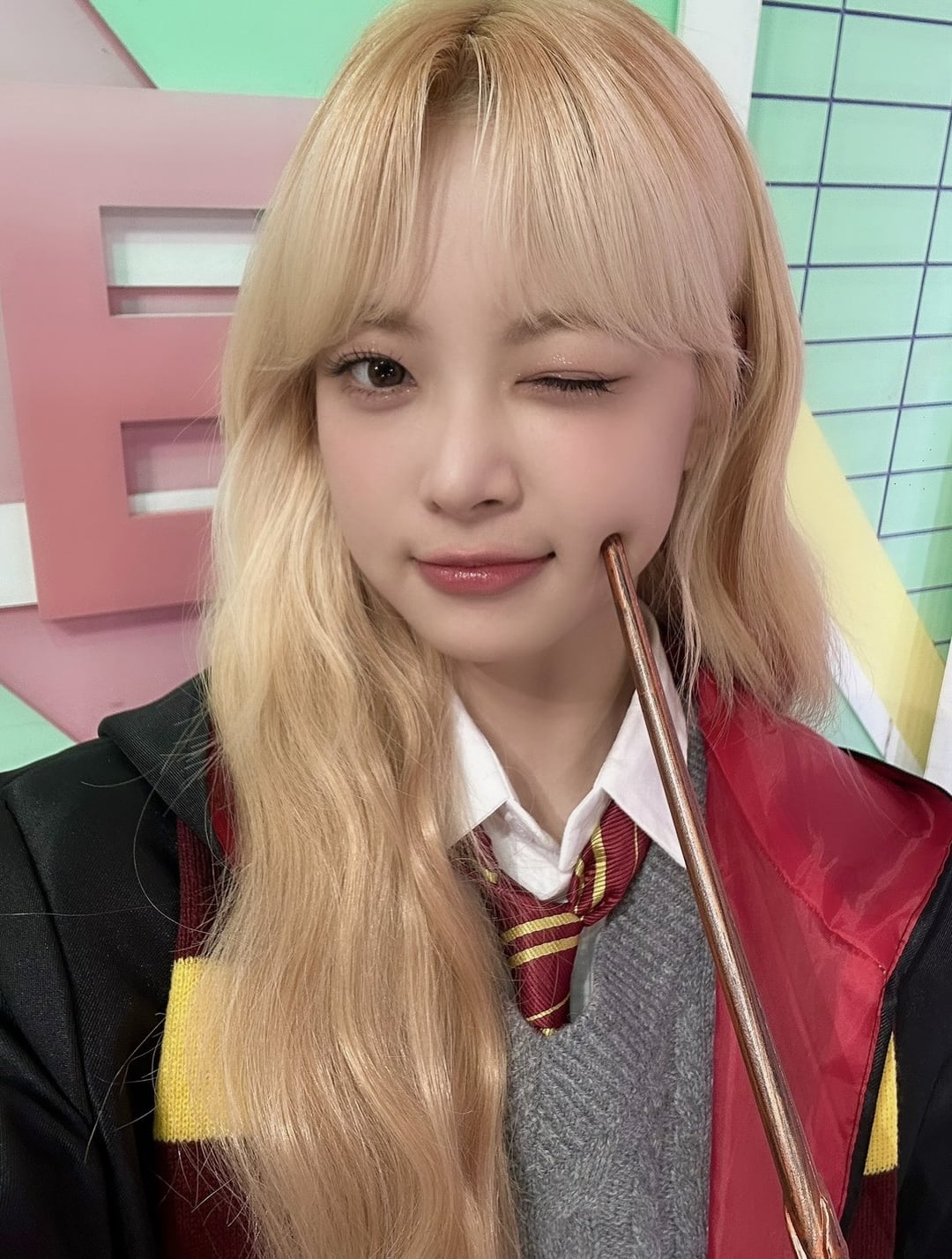 240126 KBS Music Bank Twitter Update - MC Hong Eunchae - PTKOREA