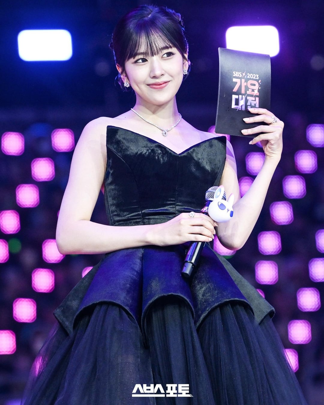 240105 SBSNOW Twitter Update With MCs Yeonjun (TXT), Yujin (IVE) & Key (SHINee) - 2023 SBS Gayo ...