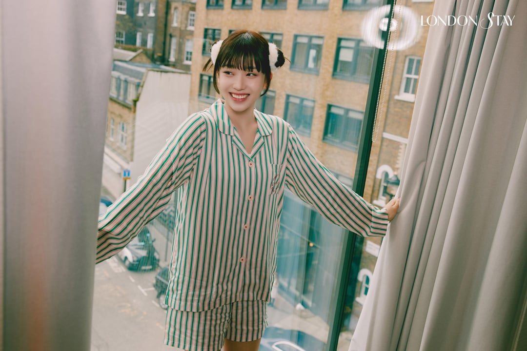 STAYC - 2024 Photobook : London STAY (Teaser Image - Sumin) - PTKOREA