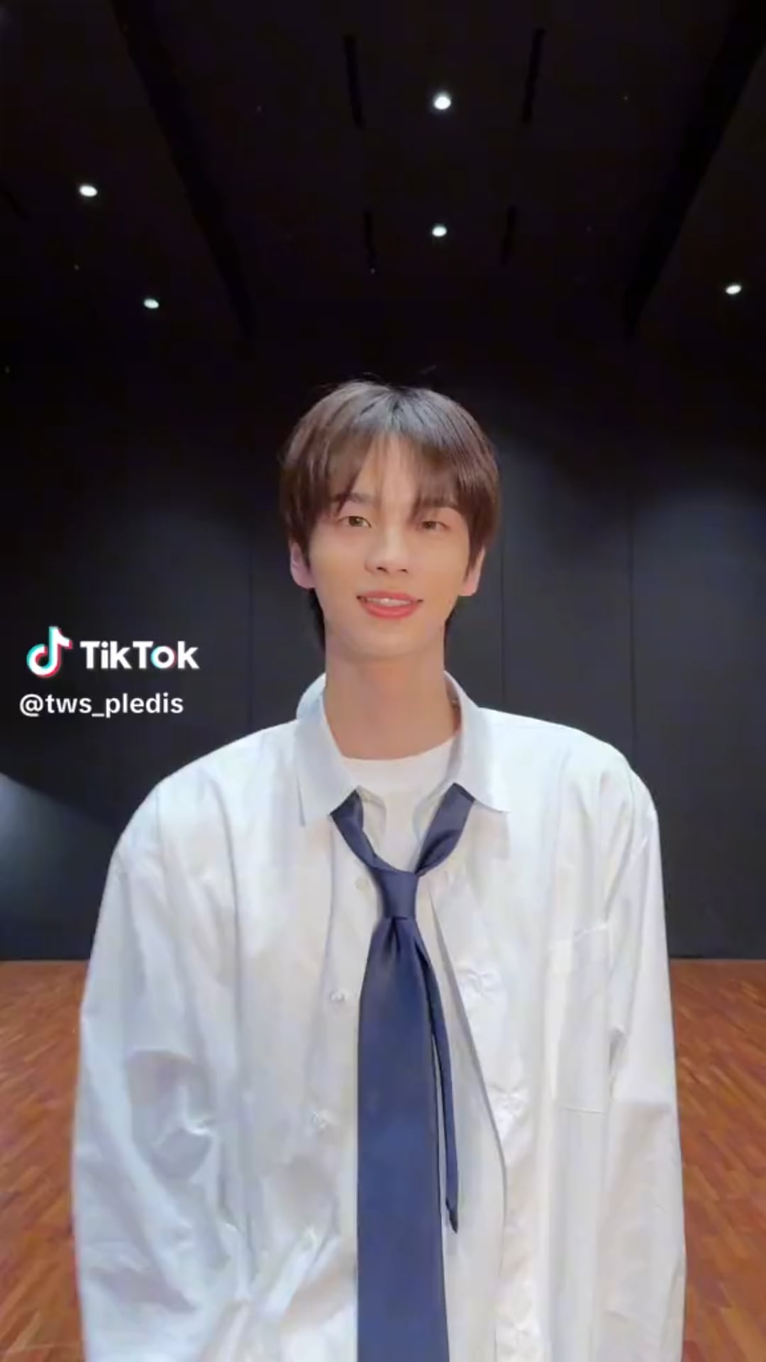 240211 TWS Tiktok: Sunoo with Shinyu and Kyungmin - PTKOREA