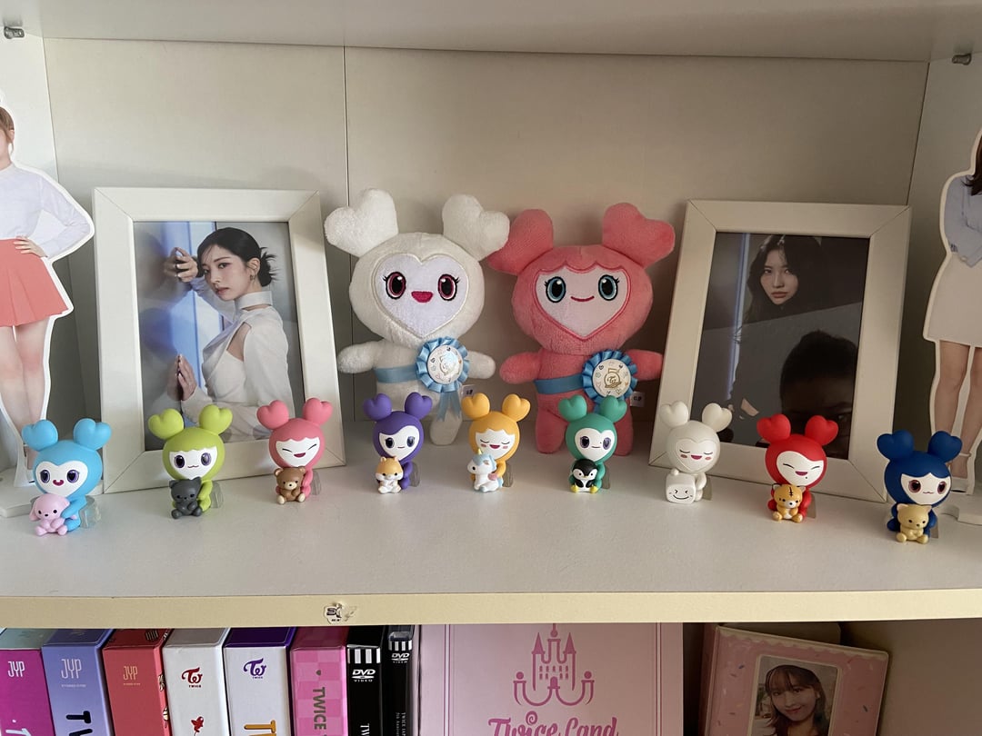 Just got the new Laburi gashapon Lovely’s and they are so darn cute ...
