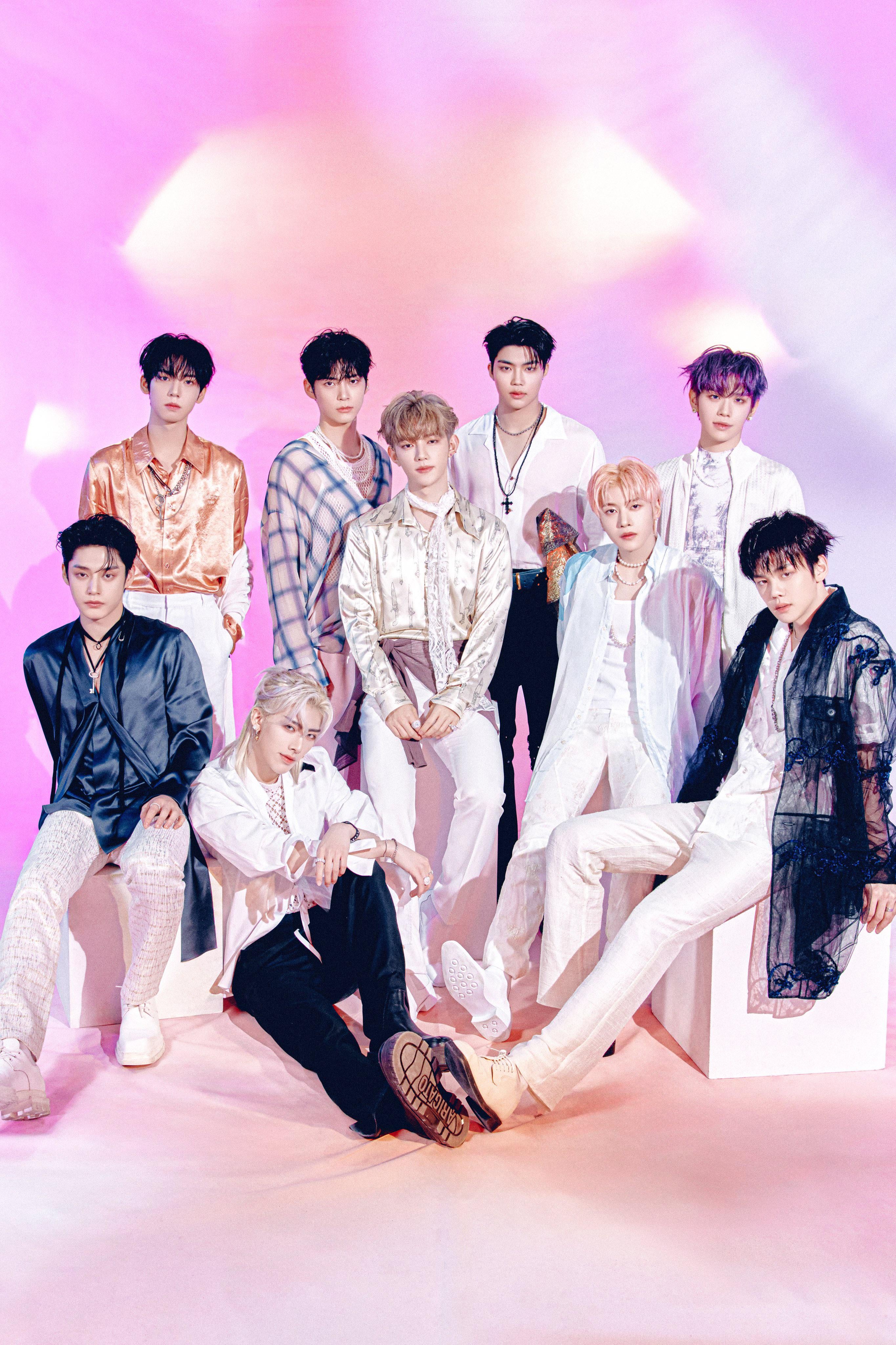 ZEROBASEONE (ZB1) - Japan 1st Single: ゆらゆら -運命の花- (YURA YURA) (Concept Photo 2 - Group) - PTKOREA