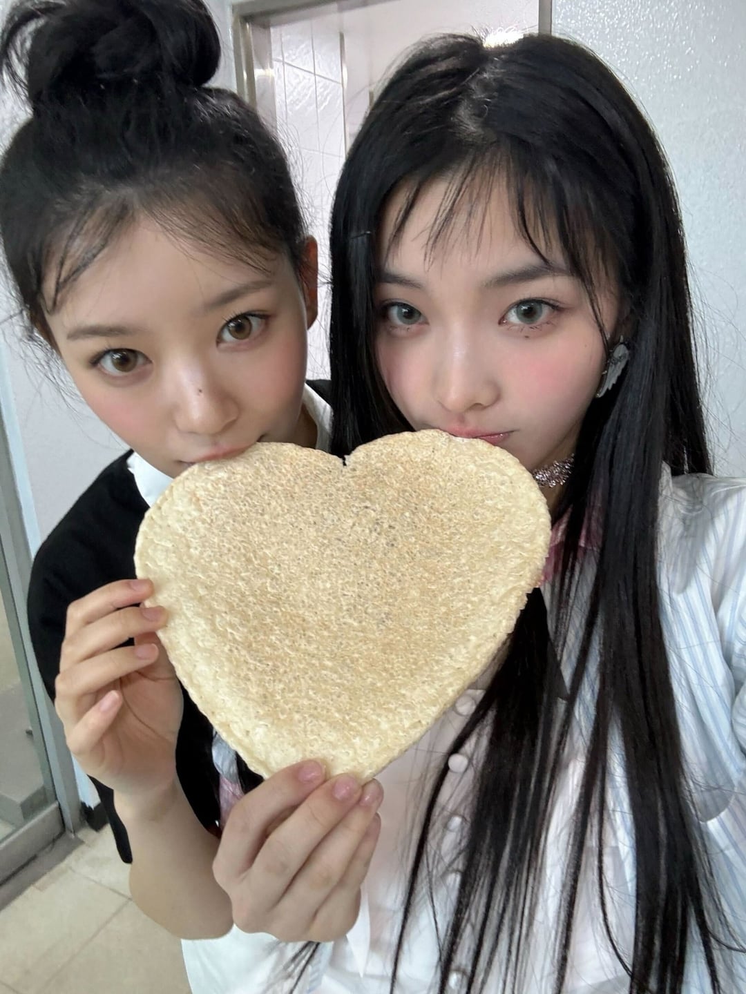 Iroha and Moka - PTKOREA