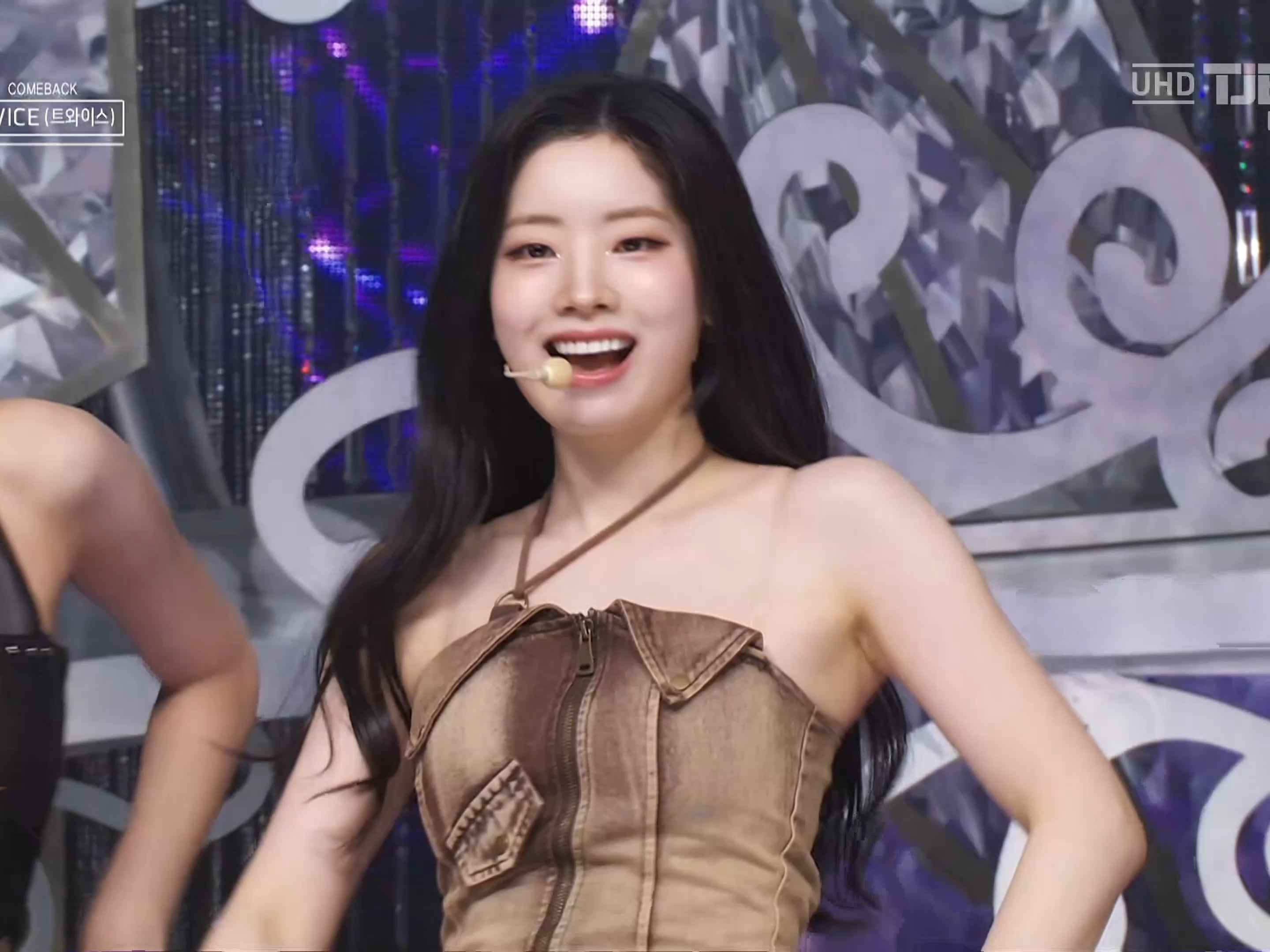 240303 - Dahyun doing the angry "Baby" - PTKOREA