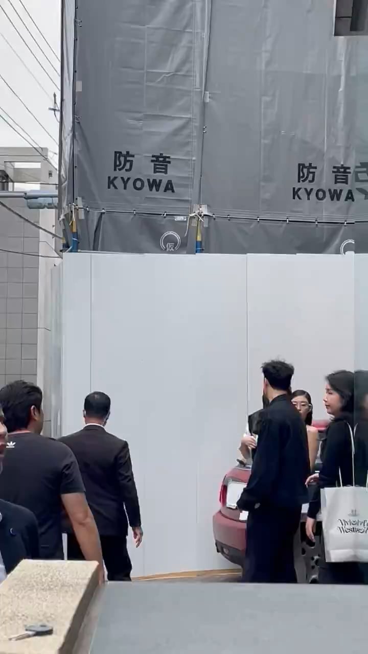 240429 Jennie arrives @ Gentle Monster x Jentle Salon Launch in Tokyo ...