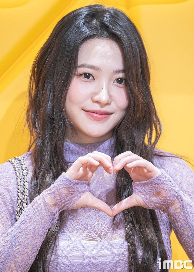 240405 imbc_news Twitter Update with Yeri - PTKOREA