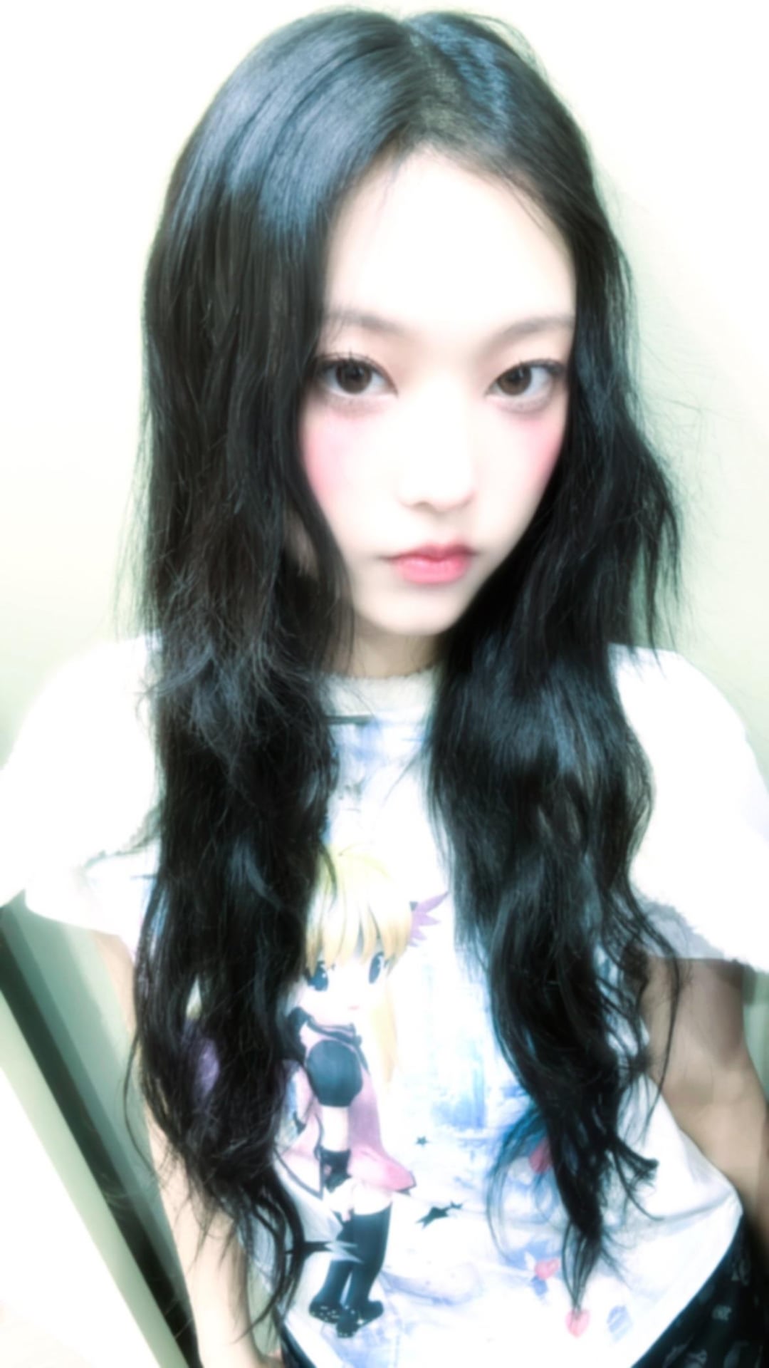 240515 Minji Phoning Chat Photo Update with Haerin - PTKOREA