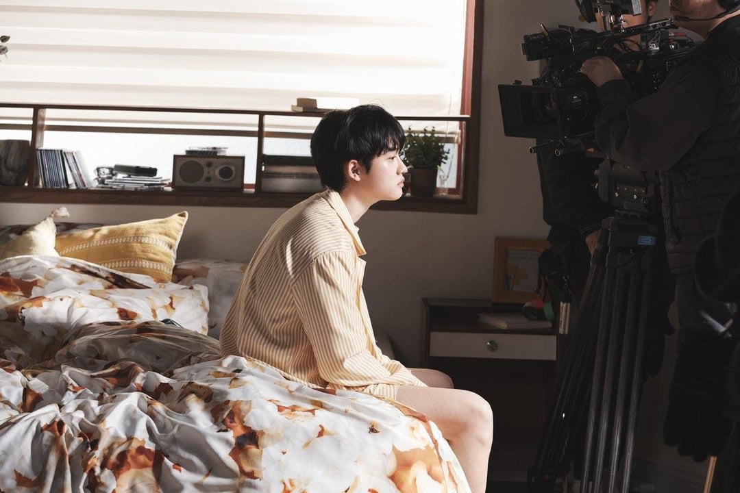 240501 Doh Kyung Soo ‘Popcorn’ MV Behind Photo - PTKOREA