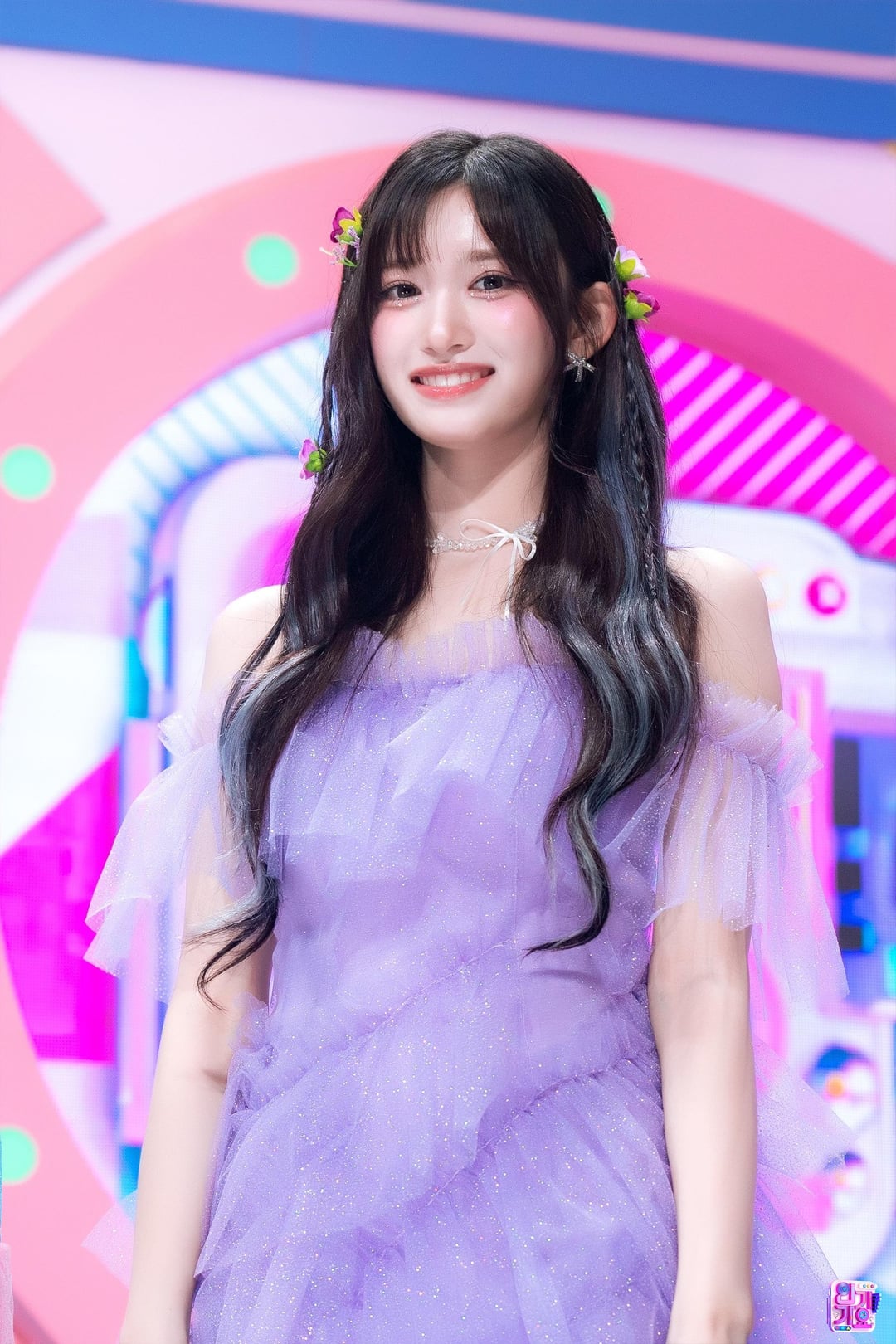 240514 Leeseo @ SBS Inkigayo (Behind Pics feat. ZB1 Yujin & Moon Seong-hyun - 240512) - PTKOREA