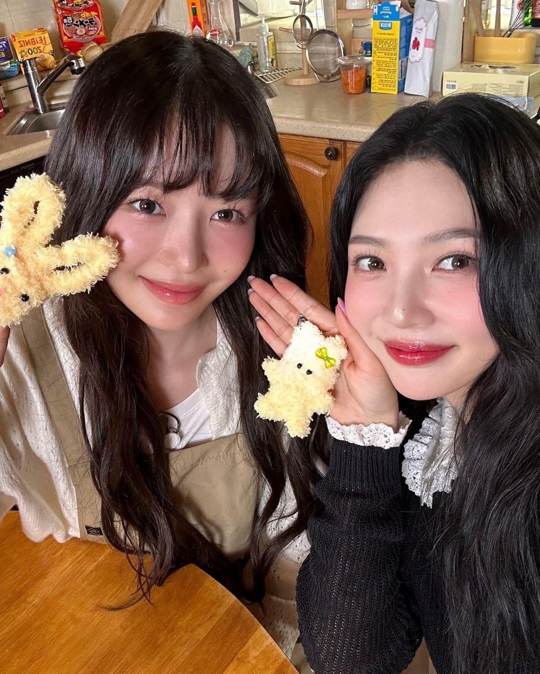 240529 Red Velvet Joy Instagram Update with Rei - PTKOREA