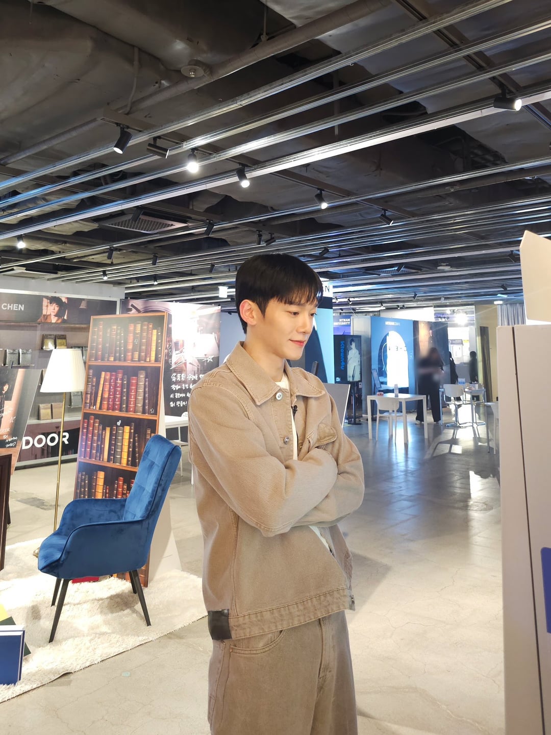 240620 Chen The 4th Mini Album 'DOOR' POP-UP STORE Behind Photo - PTKOREA