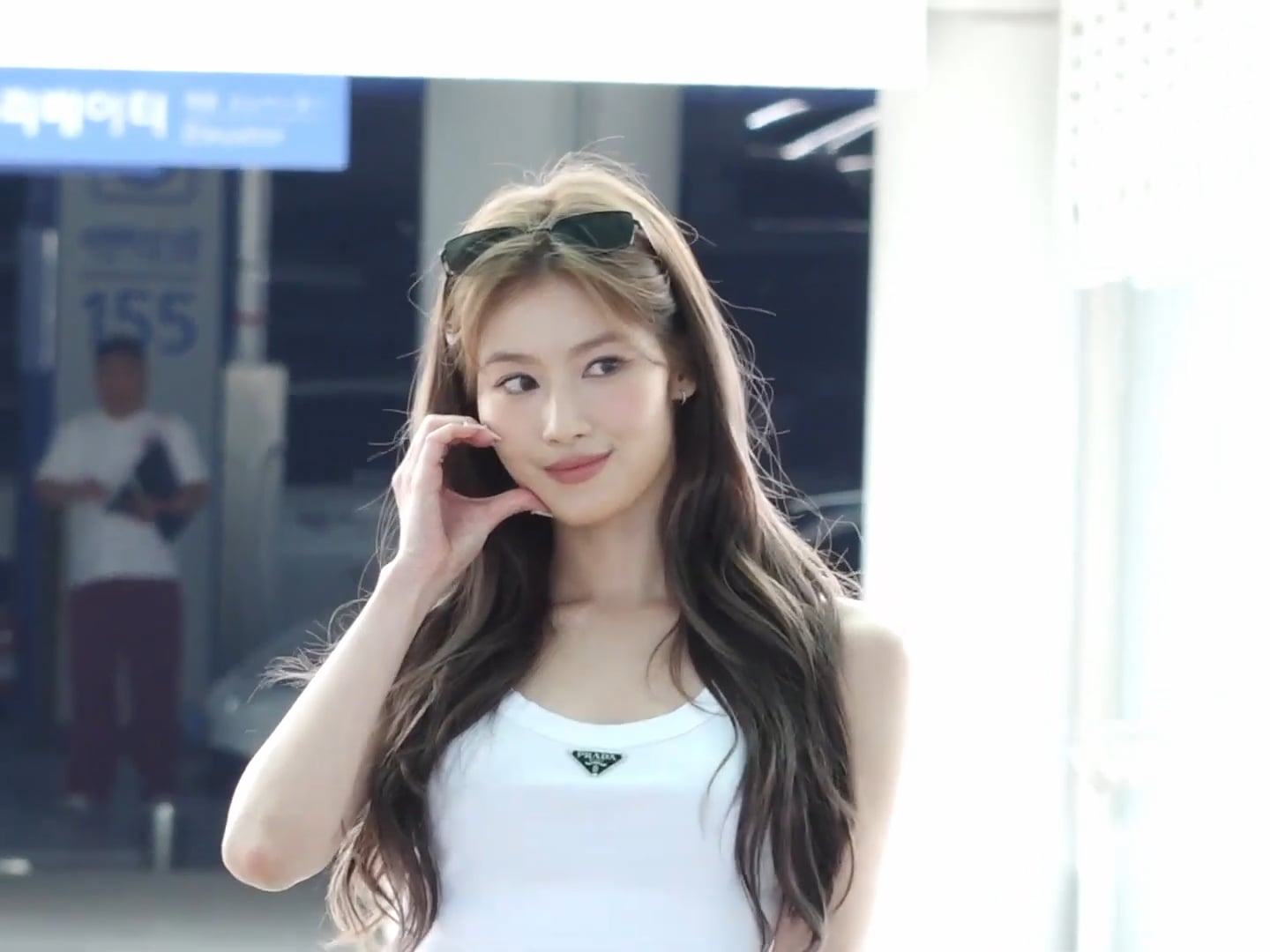 240614 - Sana on her way to Milan - PTKOREA