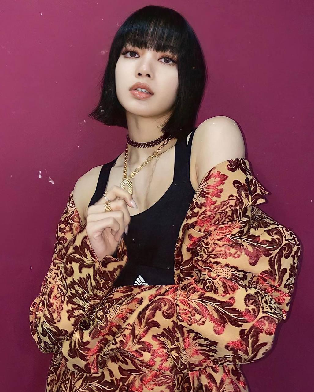 Beautiful Lisa manoban - PTKOREA