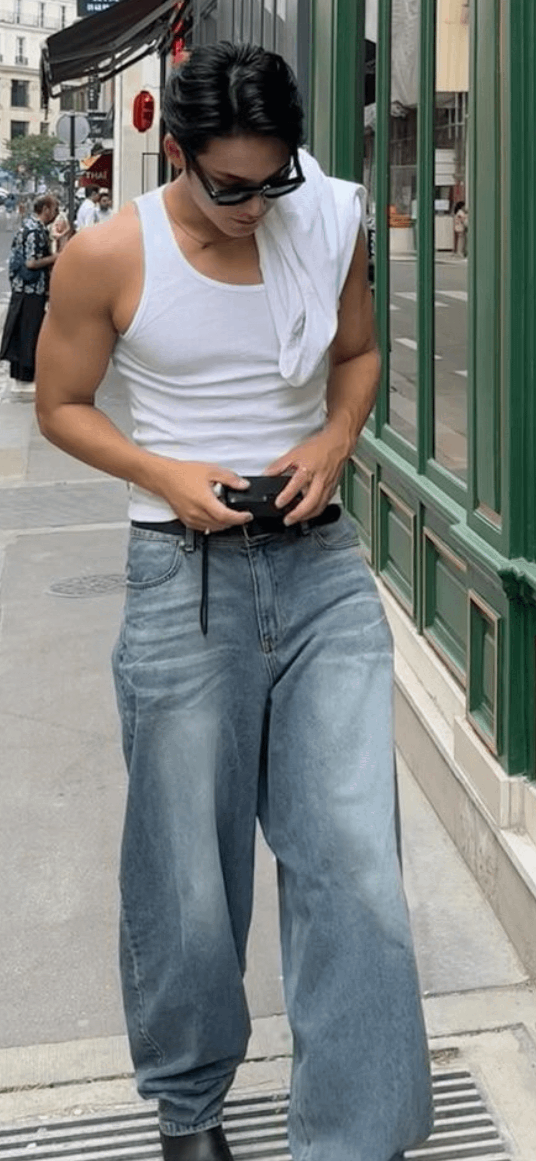 Anybody know where Mingyu gets his tank tops?? - PTKOREA