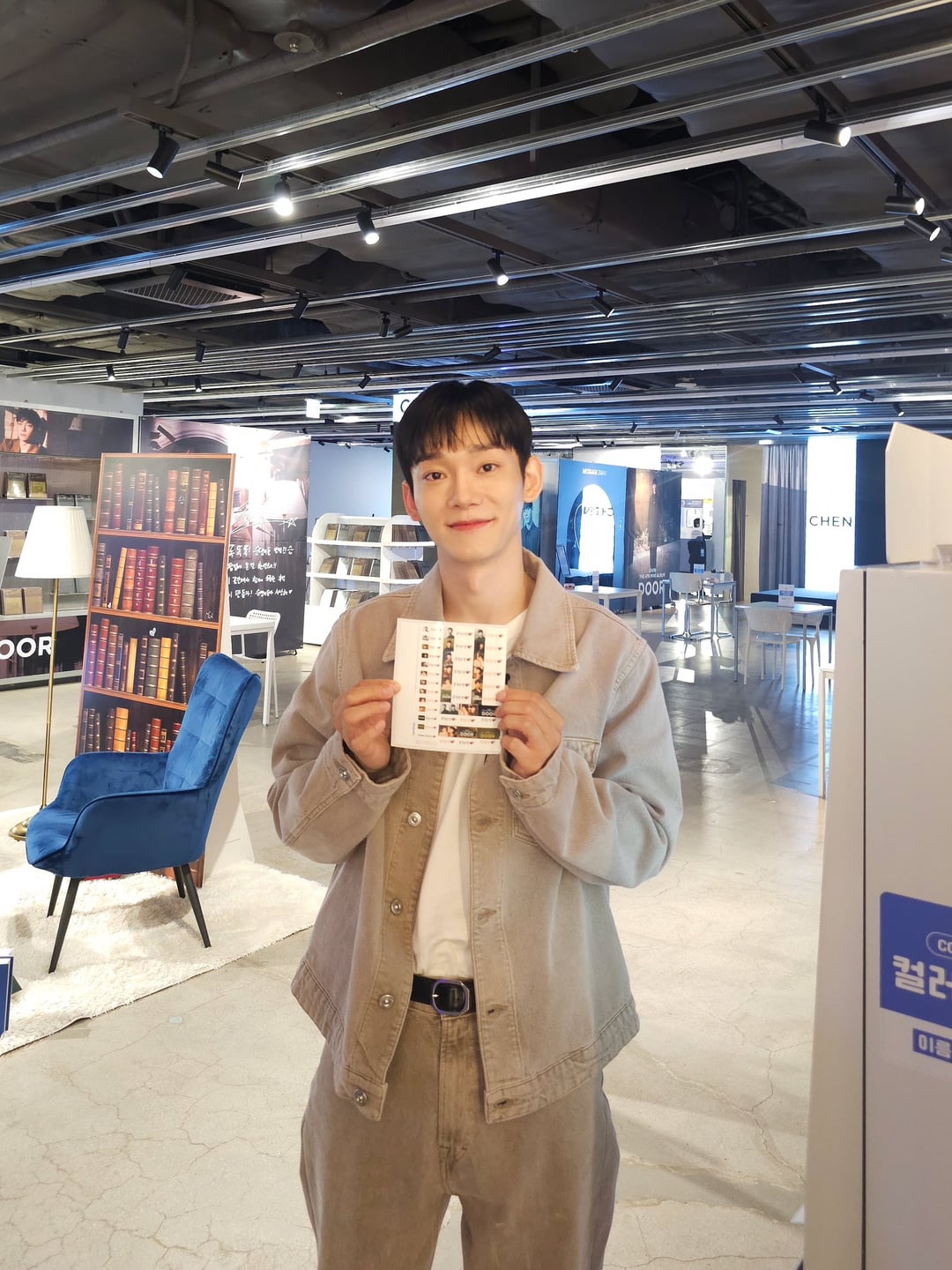 240620 Chen The 4th Mini Album 'DOOR' POP-UP STORE Behind Photo - PTKOREA