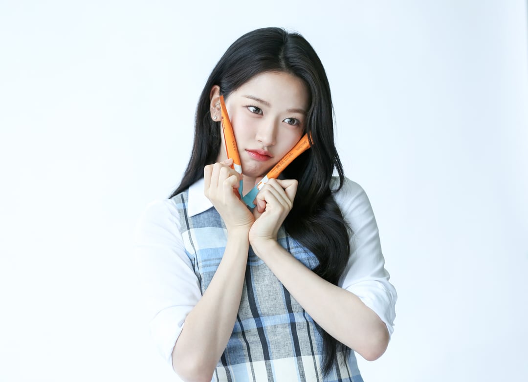240702 Yujin - Maxim Supreme Gold Commercial Behind The Scenes - PTKOREA