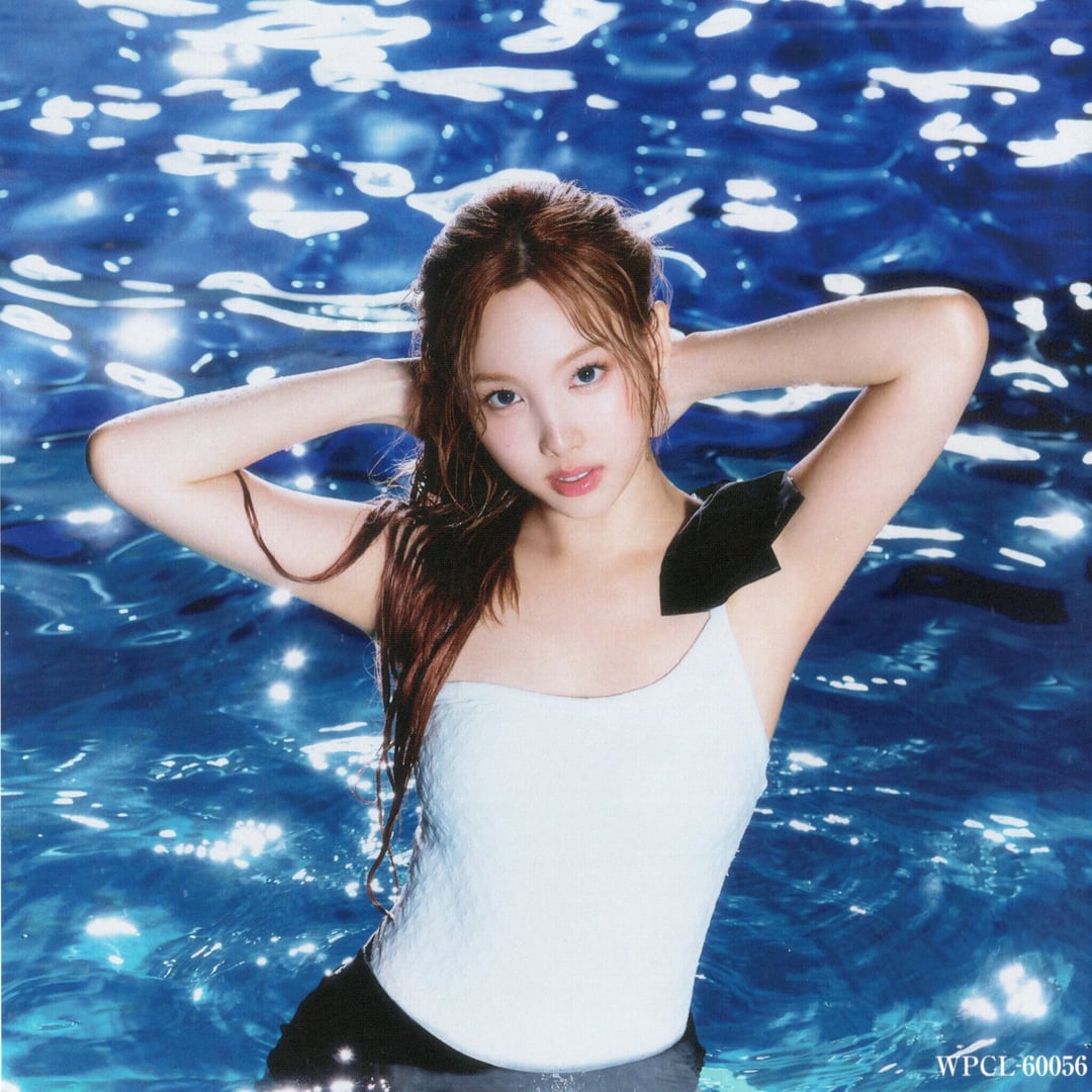 Nayeon - DIVE Album Scans - PTKOREA