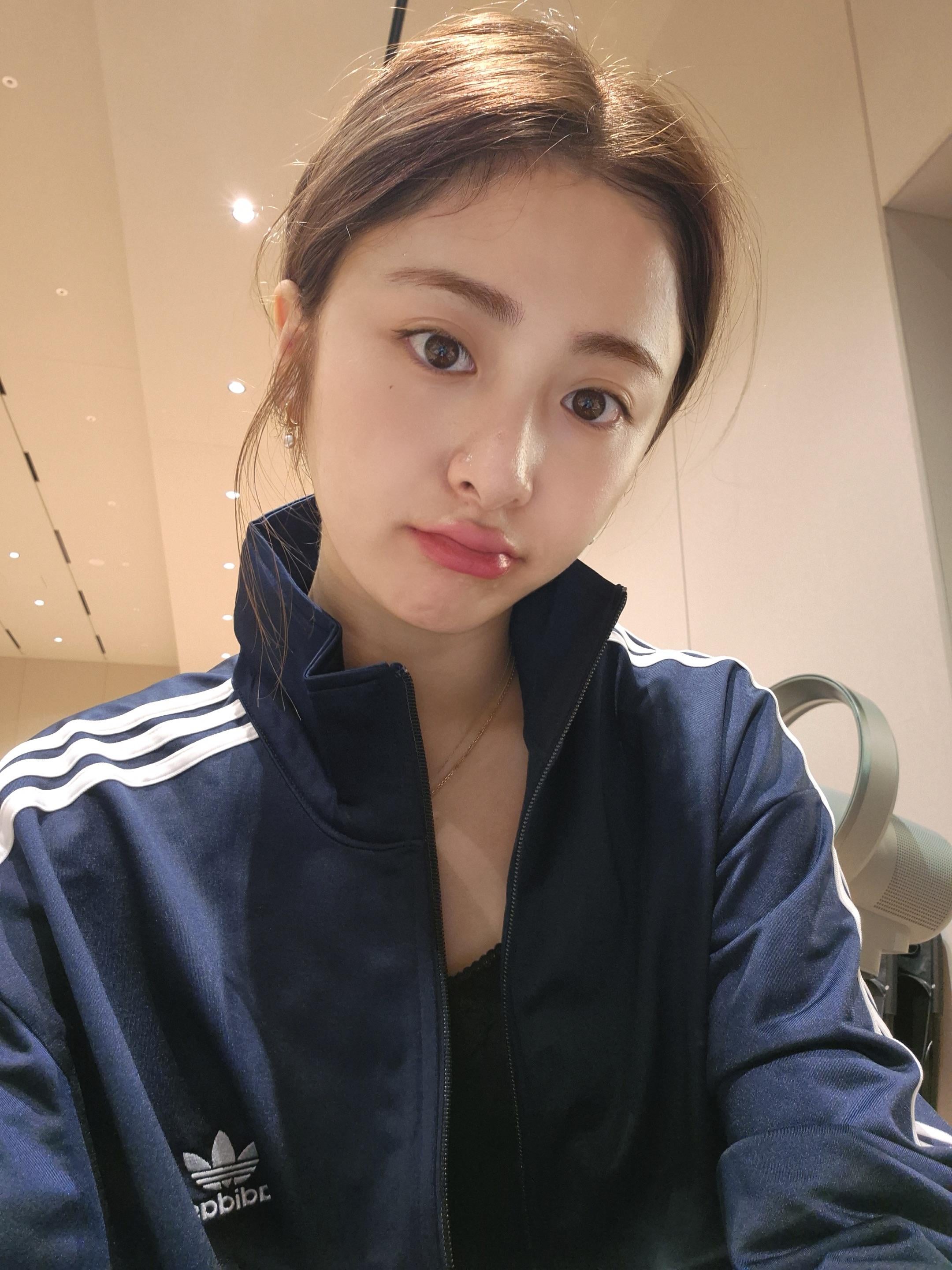240723 Huh Yunjin Weverse Update - PTKOREA