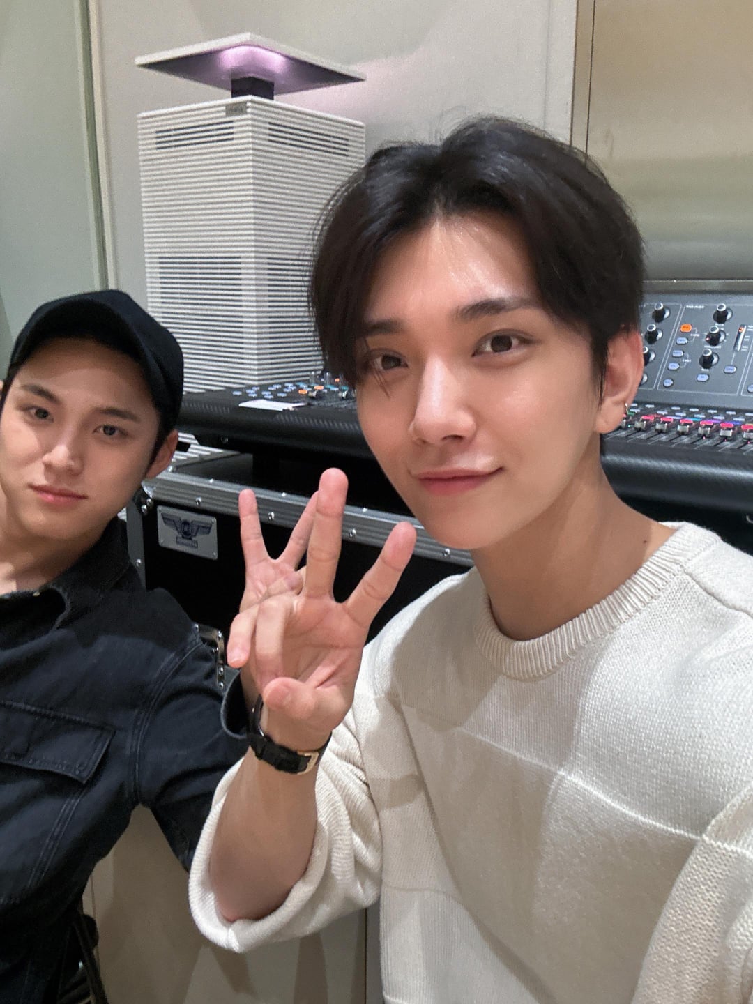 240822 Joshua Weverse Update with Mingyu - PTKOREA