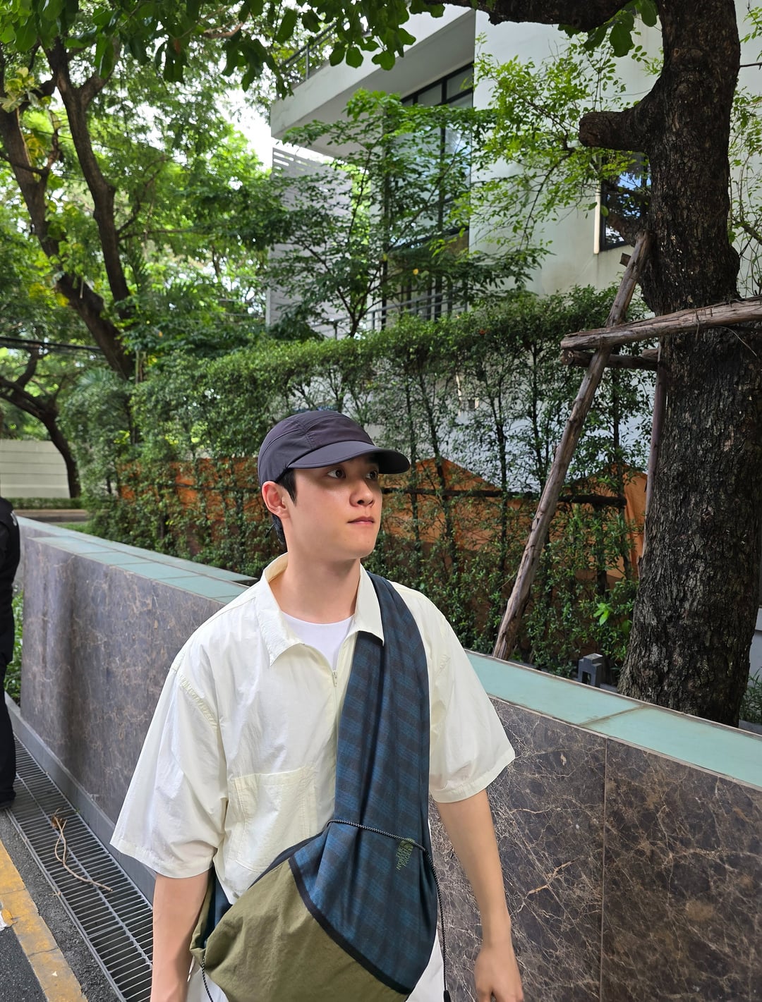 240814 Company Soosoo Twitter Update with Doh Kyungsoo: in Bangkok ...