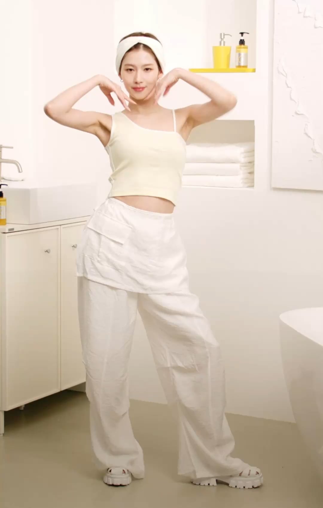 Sana's cute dance for MISSHA - PTKOREA