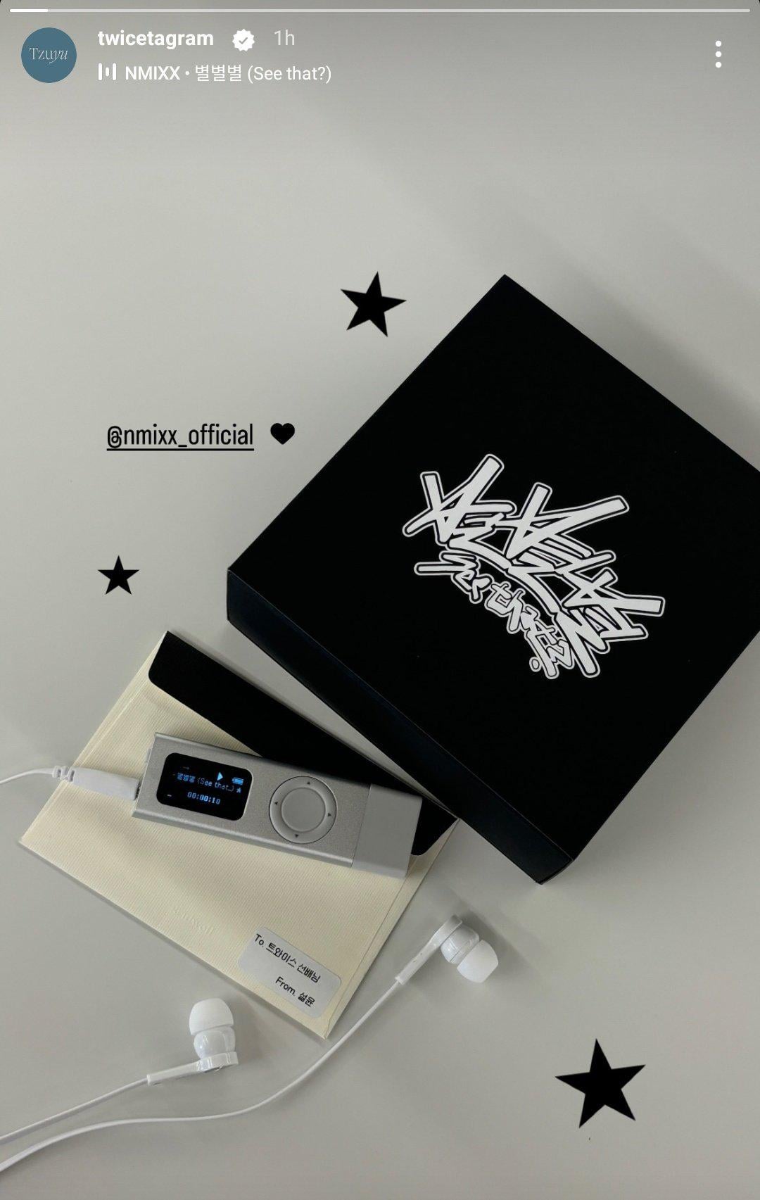 240829 TWICE received a custom MP3 Player with Fe3O4: STICK OUT from ...