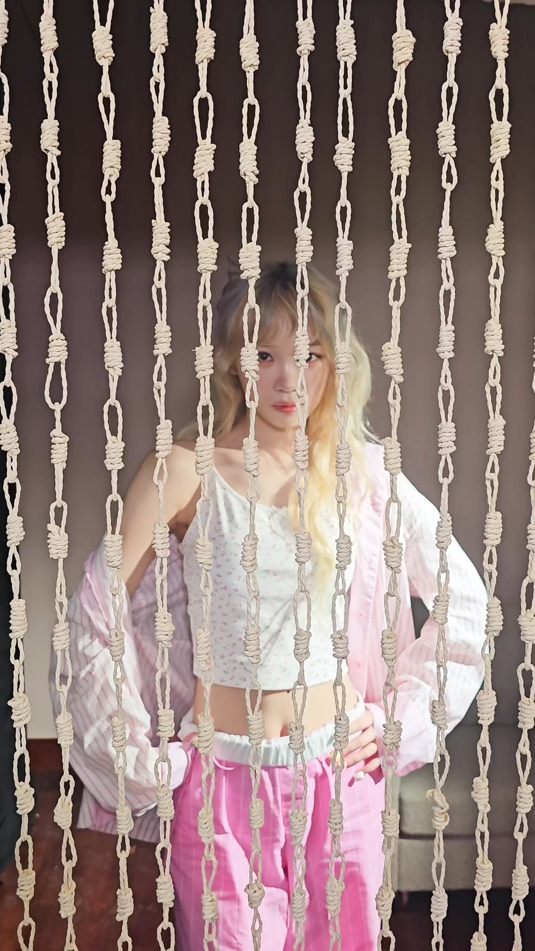 240916 LE SSERAFIM TikTok Update with Kim Chaewon - Who's CRAZY🐯? - PTKOREA