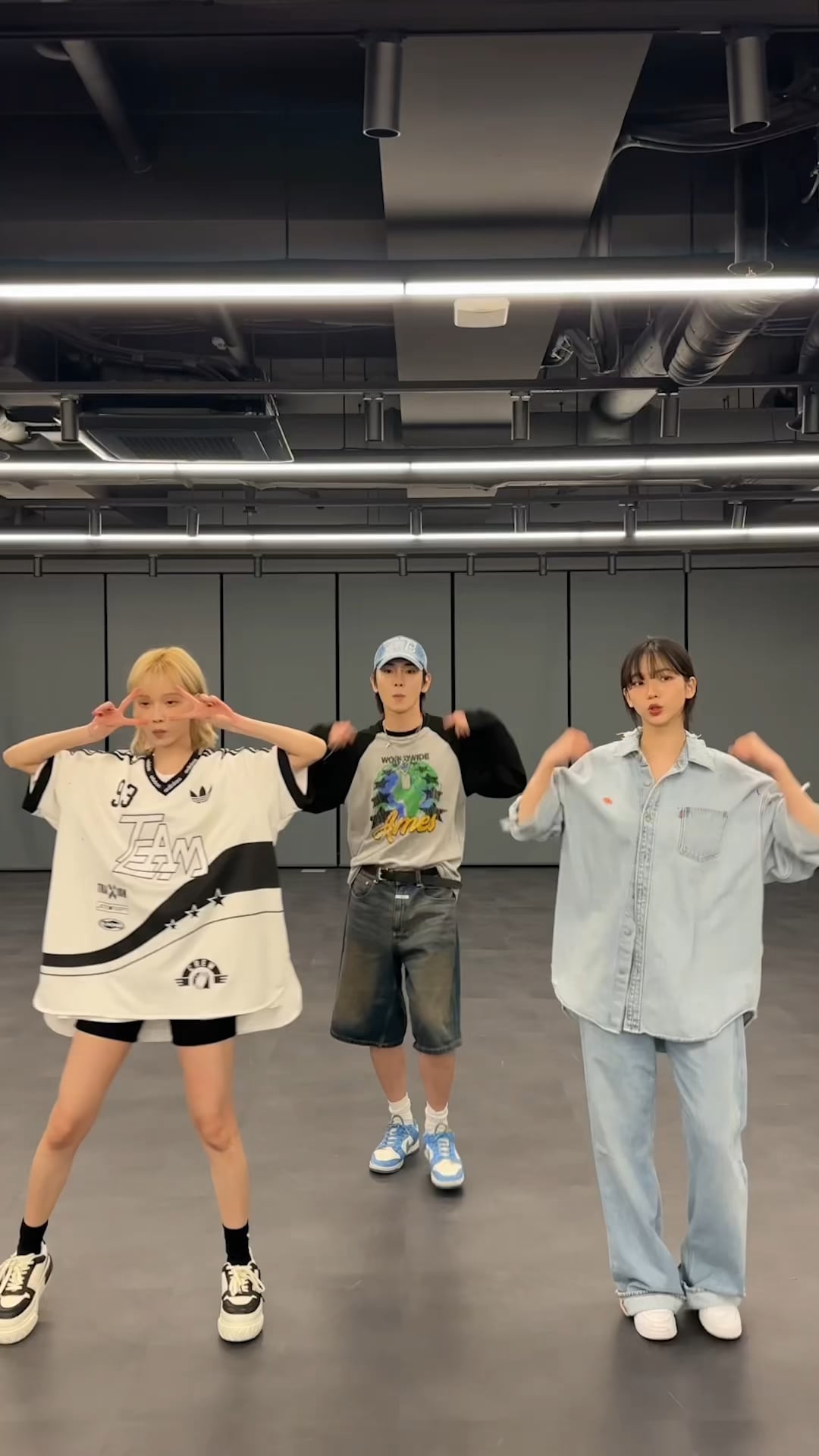 240912 aespa TikTok Update with Winter & Karina - #Supernova with SHINee KEY - PTKOREA