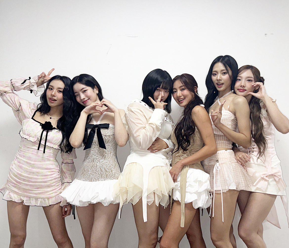 240916 Twitter Update - At J.Y.Park PD-nim’s 30th anniversary ...