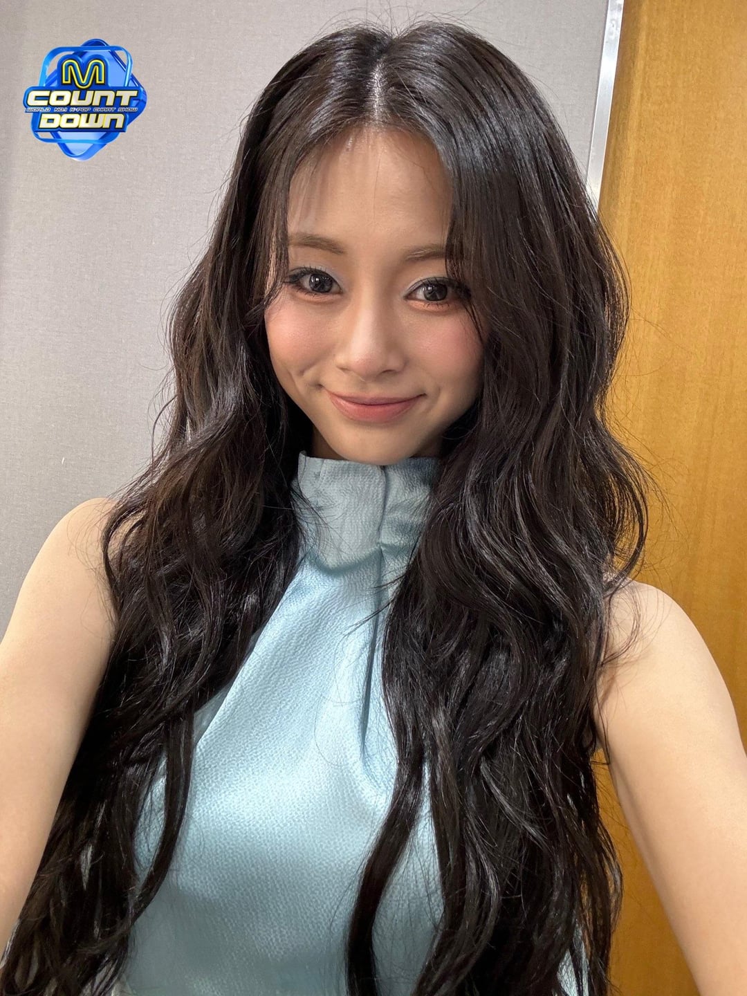 240912 MnetMCountdown Twitter Update - Tzuyu’s selca at M Countdown ...