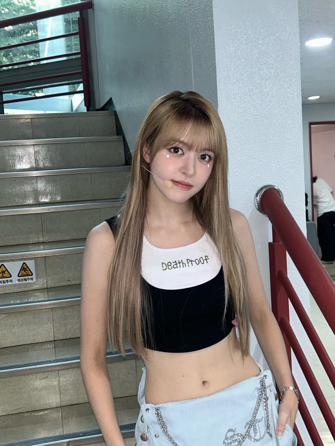 241017 WE_NMIXX Twitter Update with Lily - PTKOREA