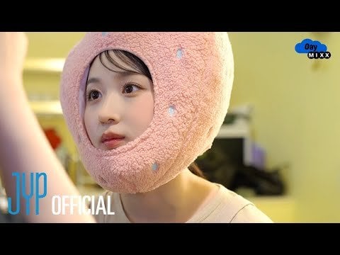 241009 NMIXX - The commercial shoot that ended with compliments📸 ...