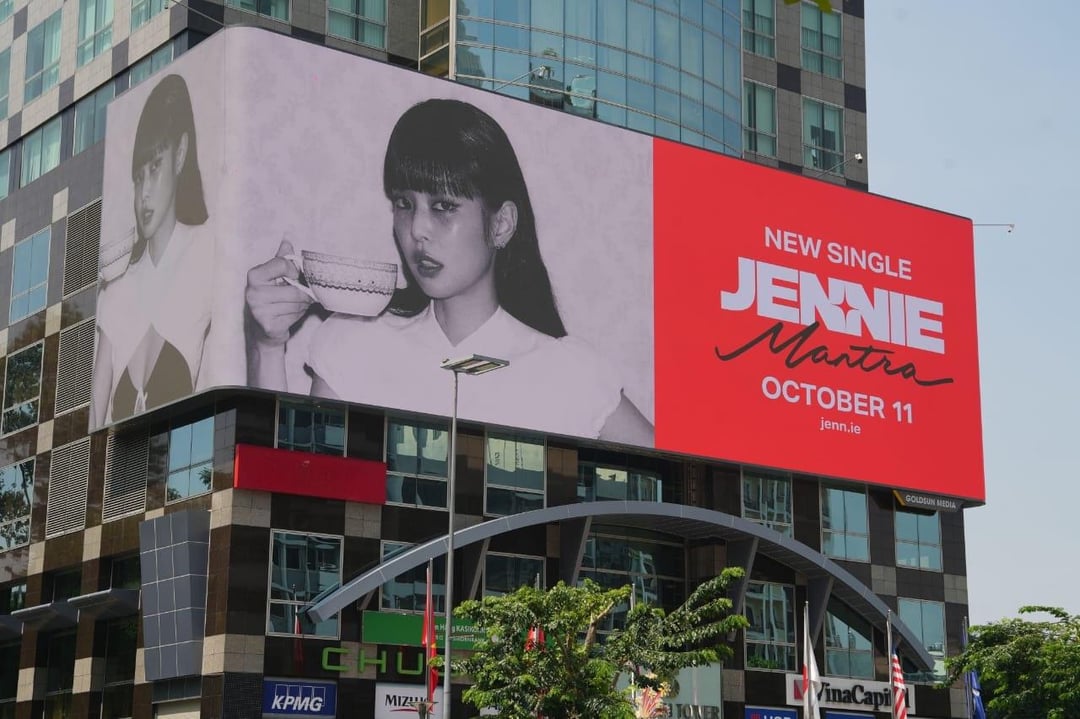 241005 JENNIE Billboard Takeover in Southeast Asia - PTKOREA