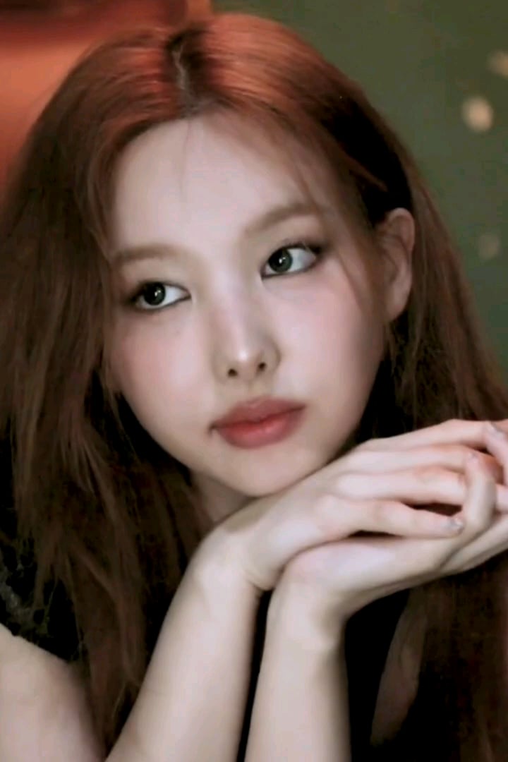 Beautiful Nayeon - PTKOREA