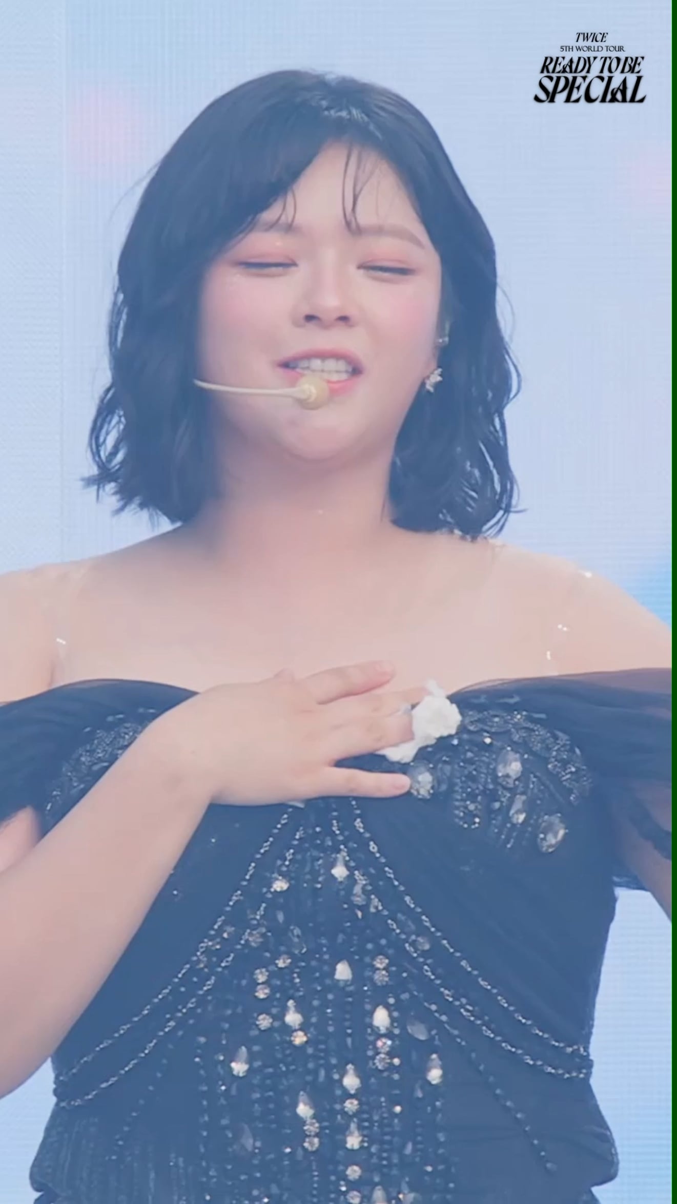 250212 Japan Twitter Update - TWICE LIVE DVD & Blu-ray "TWICE 5TH WORLD ...