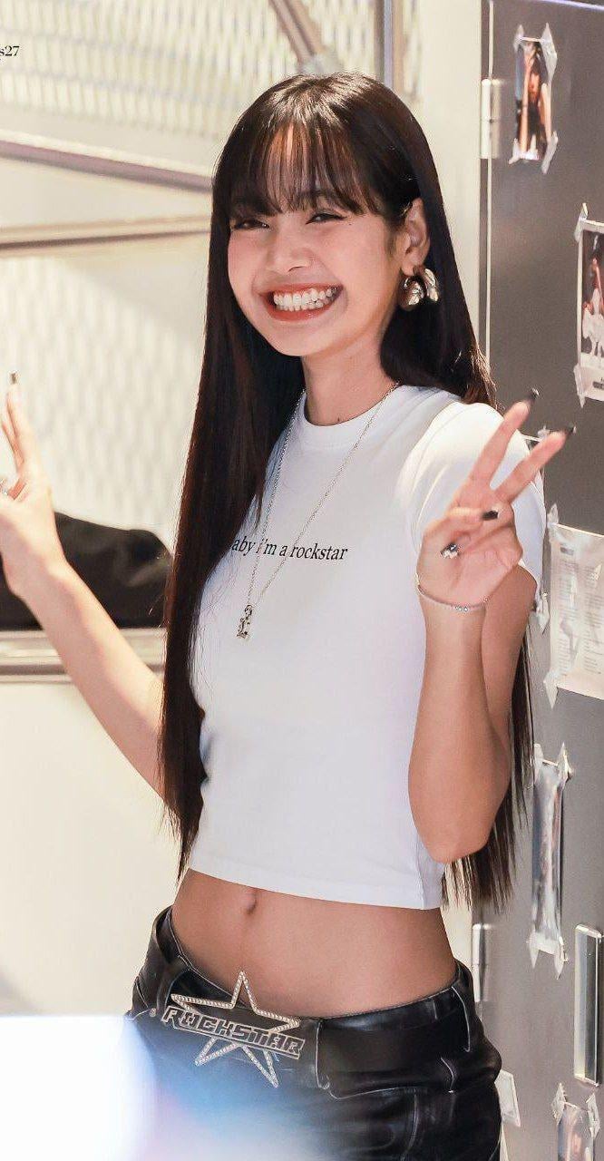 Lisa Manoban - PTKOREA