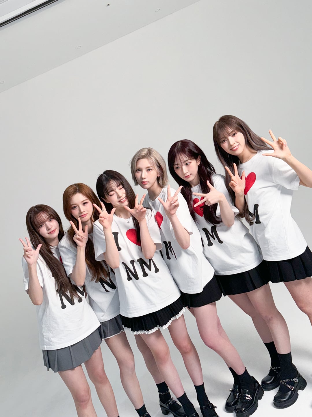 250229 NMIXX Twitter Update - 𝙃𝙖𝙥𝙥𝙮 3𝙧𝙙 𝙖𝙣𝙣𝙞𝙫𝙚𝙧𝙨𝙖𝙧𝙮, 𝙉𝙎𝙒𝙀𝙍🐬 - PTKOREA