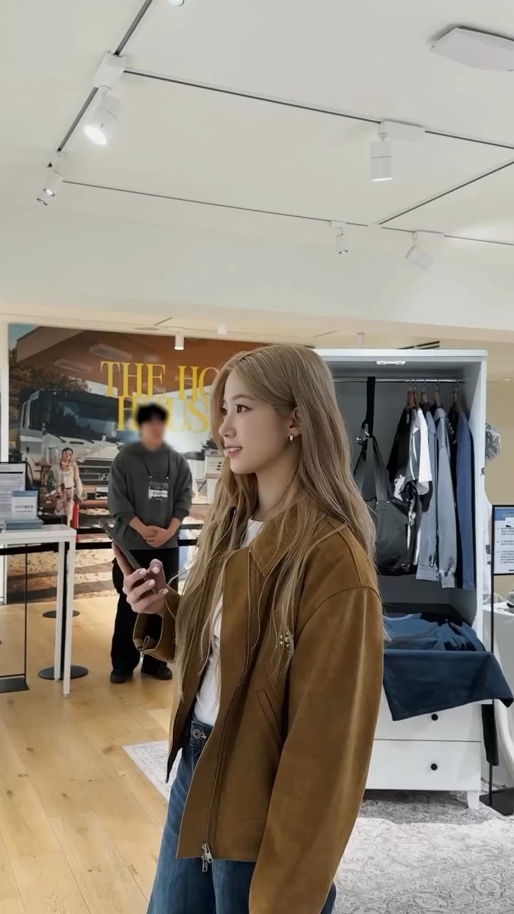 250320 LE SSERAFIM Instagram Update (2) - FIMS‘ Merch. picks for ...