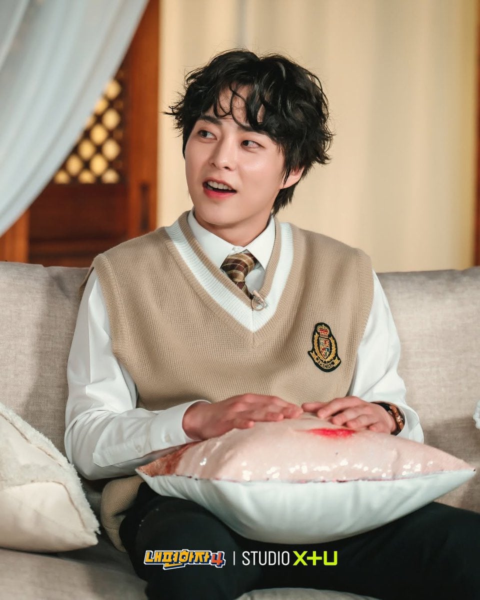 250311 studio.xplusu Instagram Update with Xiumin - PTKOREA