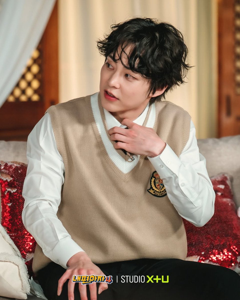 250311 studio.xplusu Instagram Update with Xiumin - PTKOREA