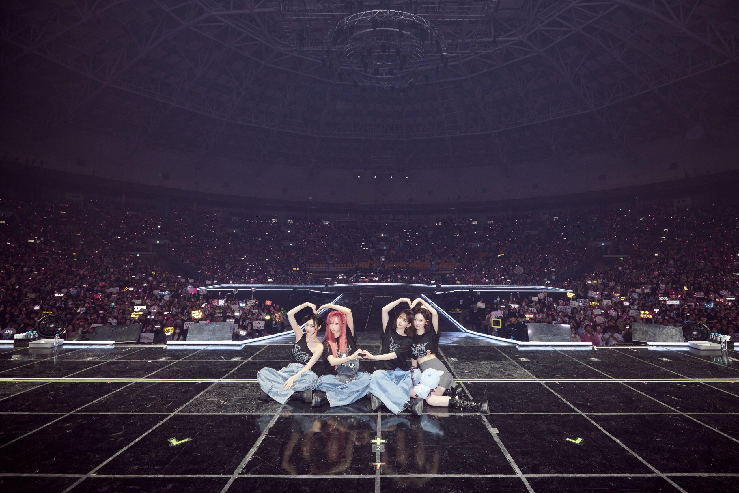 250315 aespa Twitter Update - 2024-25 LIVE TOUR – SYNK : PARALLEL LINE ...