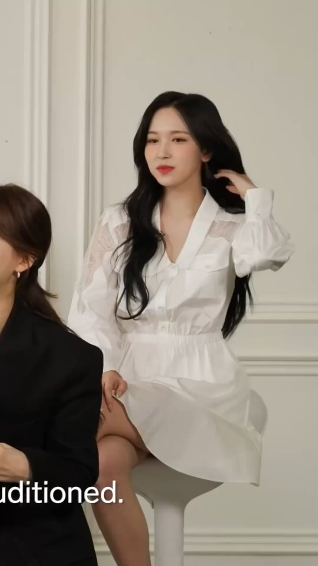 210607 - Princess Mina in white - PTKOREA