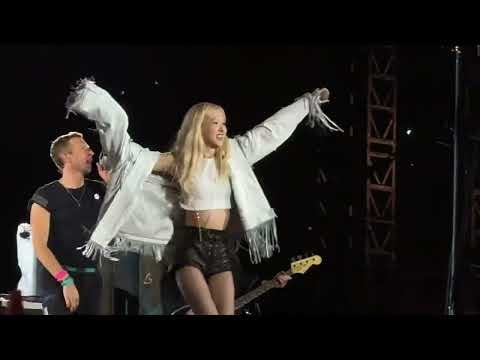 250422 ROSÉ & Coldplay - ‘APT.’ @ Coldplay: Music of the Spheres World ...