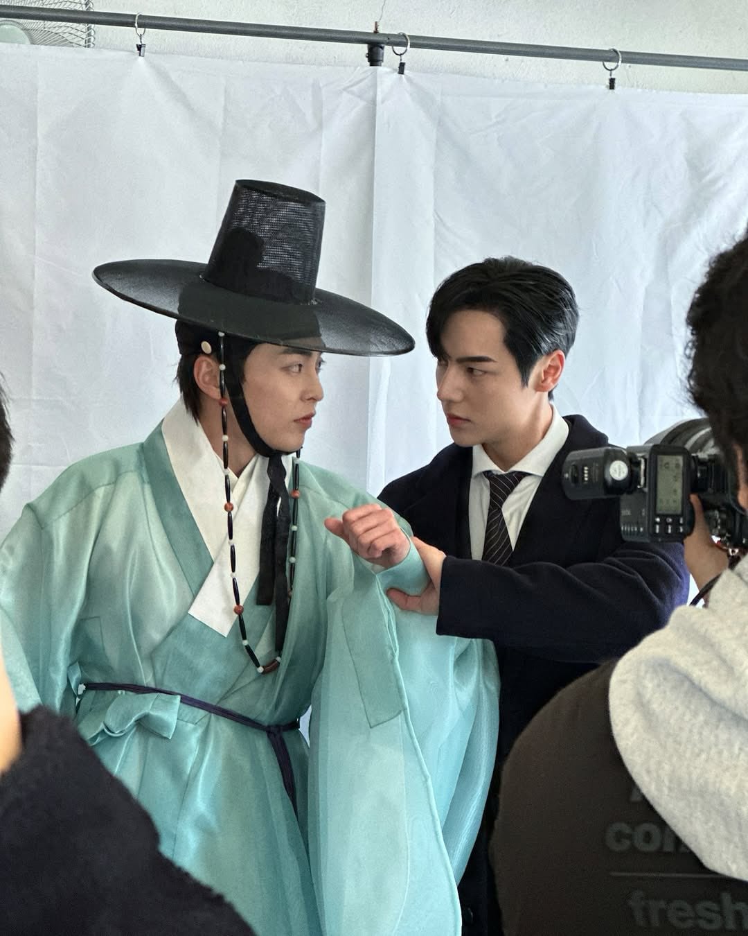 250422 Actor Lee Saeon Instagram Update with Xiumin - PTKOREA