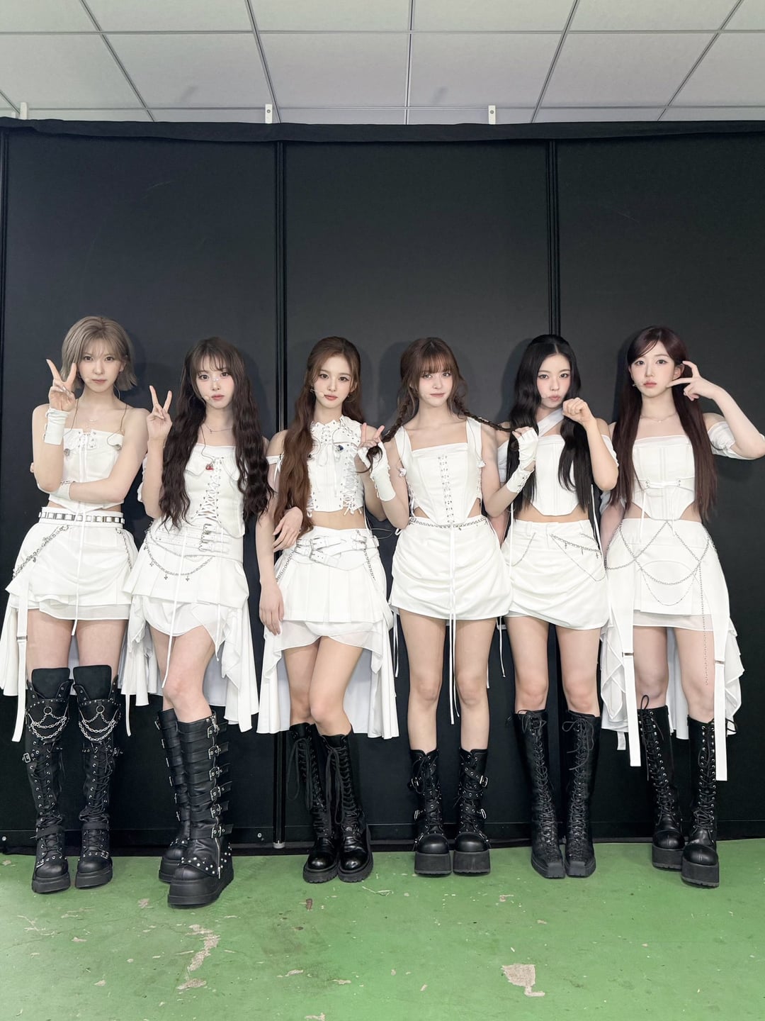 250420 NMIXX_official X update | [📸] NMIXX 2ND FAN CONCERT NMIXX CHANGE ...