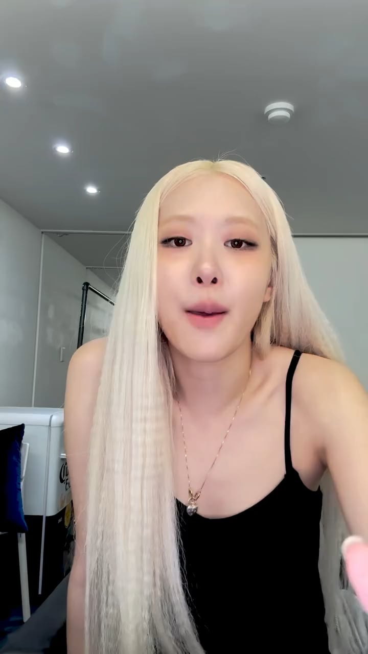 250518 Rosé IG Update - PTKOREA