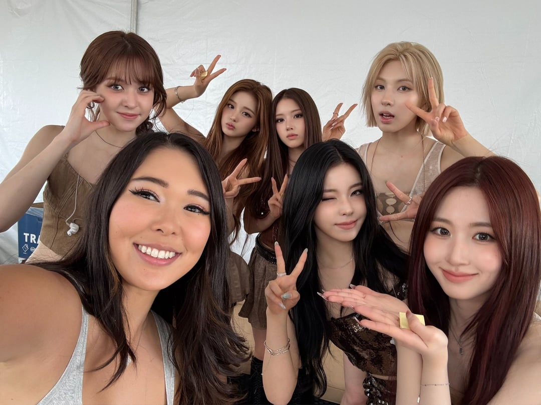 250510 - ExtraEmilyy Twitter Update with NMIXX [at Wango Tango] - PTKOREA
