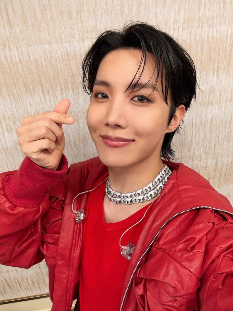 250518 BTS Official on Twitter: Today’s Bangtan with j-hope @ HOPE ON ...