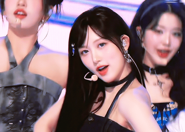 250216 Gaeul Gifs - PTKOREA