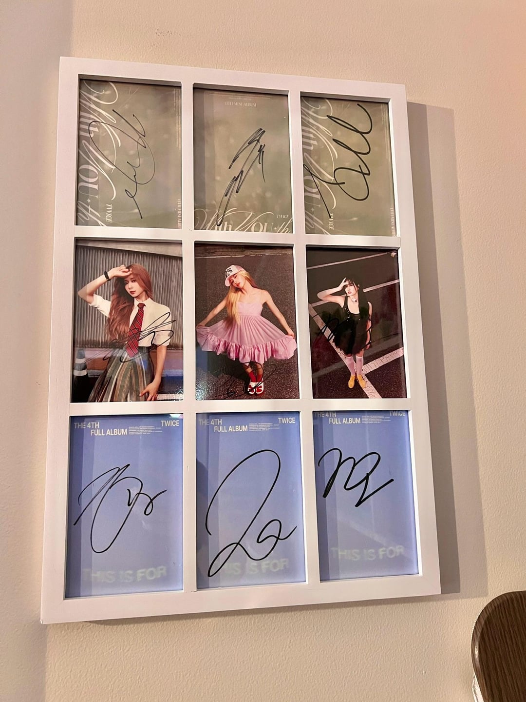 How I’m currently displaying my Twice autographs :) - PTKOREA